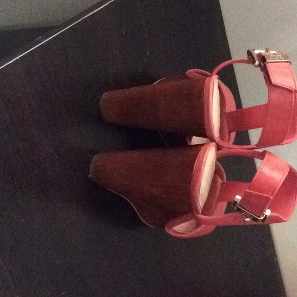 Vince Camuto | Shoes | Mathis Bittersweet Grapefruit Tstrap Platform ...